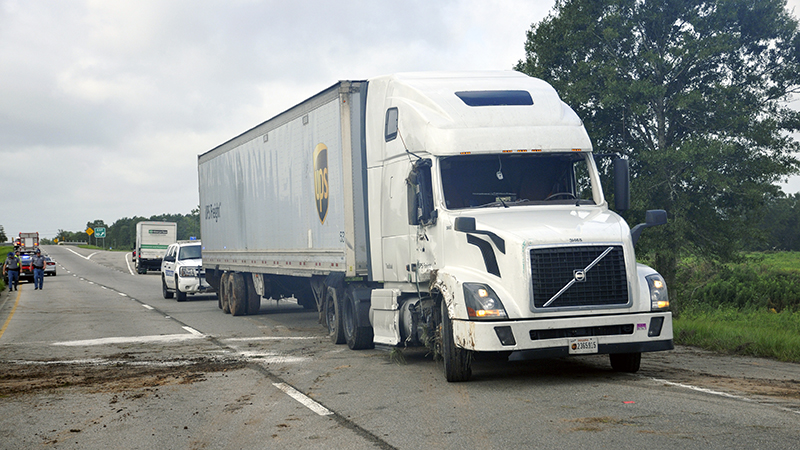 UPS 18-wheeler flips on I-59, driver safe | Picayune Item