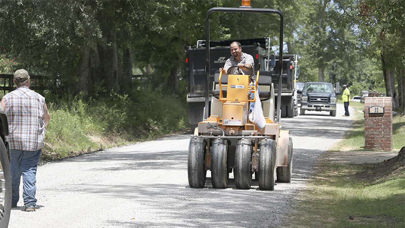 County paving crews halfway complete with 2017 road list | Picayune Item