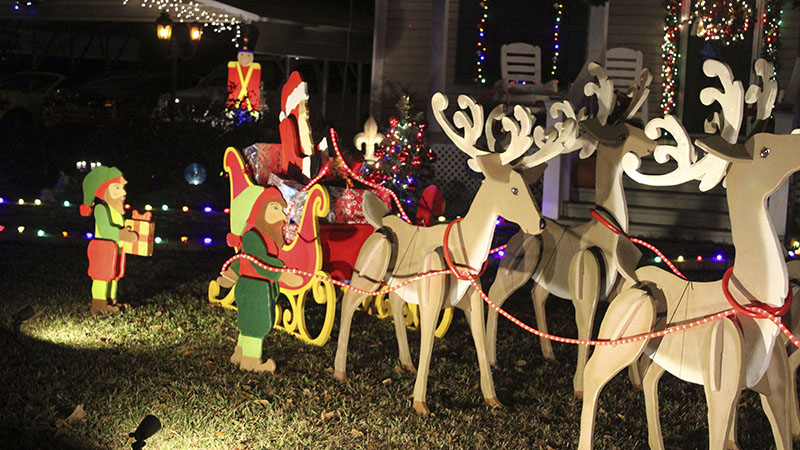 Building some Christmas cheer | Picayune Item
