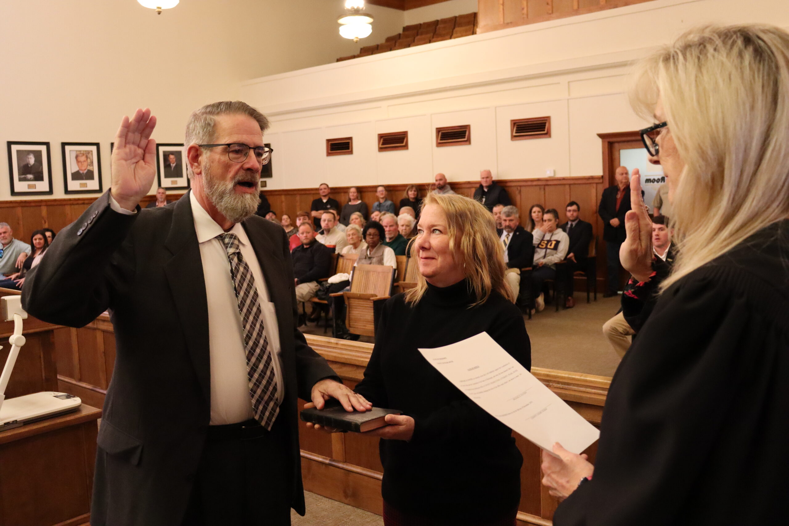 Pear River County Officials Take Oath of Office in Thursday Ceremony ...