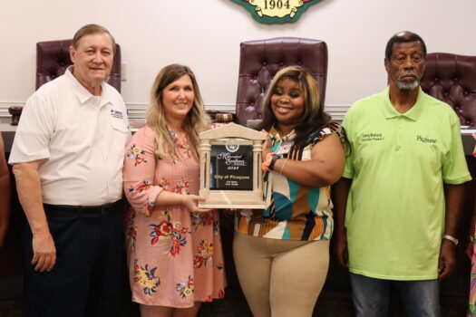 City Council Attends MLL Award Ceremony, Honors Mayor's Youth Council ...